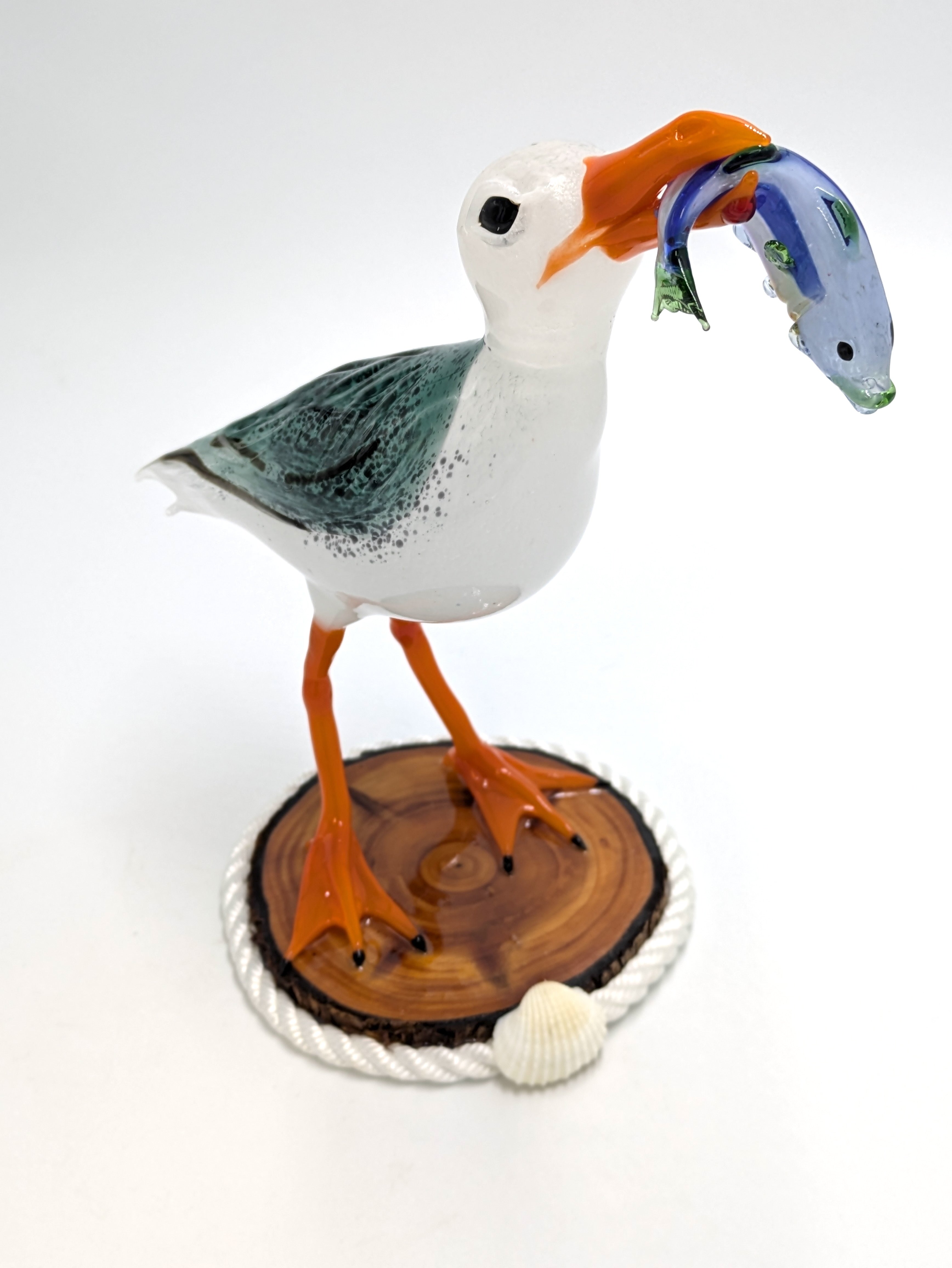 Seagull with Catch – Sandwich Glass Museum